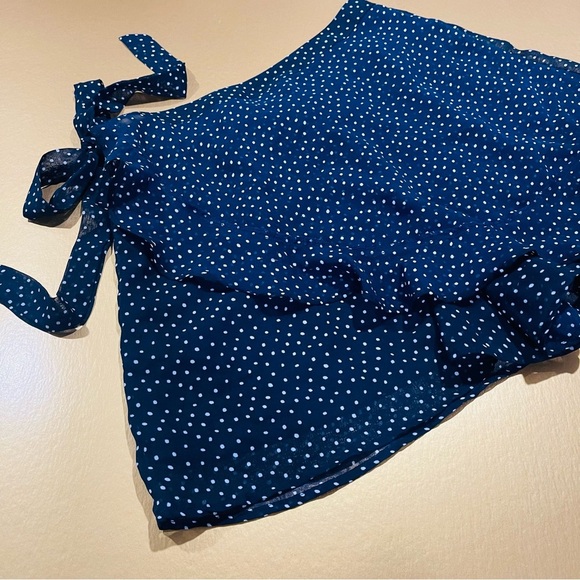 Versona | Skirts | Versona Navy Blue White Polka Dot Skort Size Xs ...